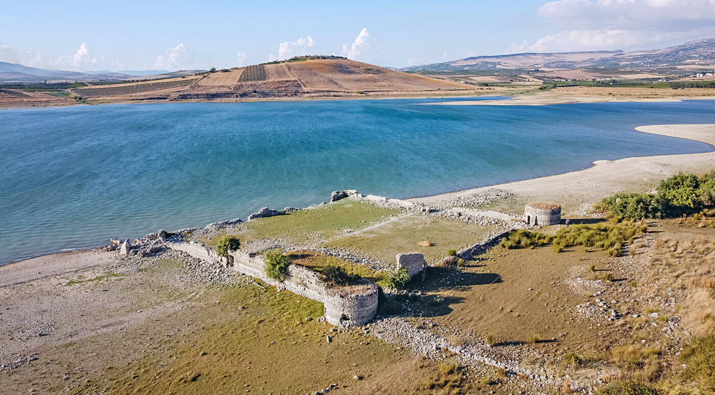 The Mediterranean as a bridge and a border - Islamic Times